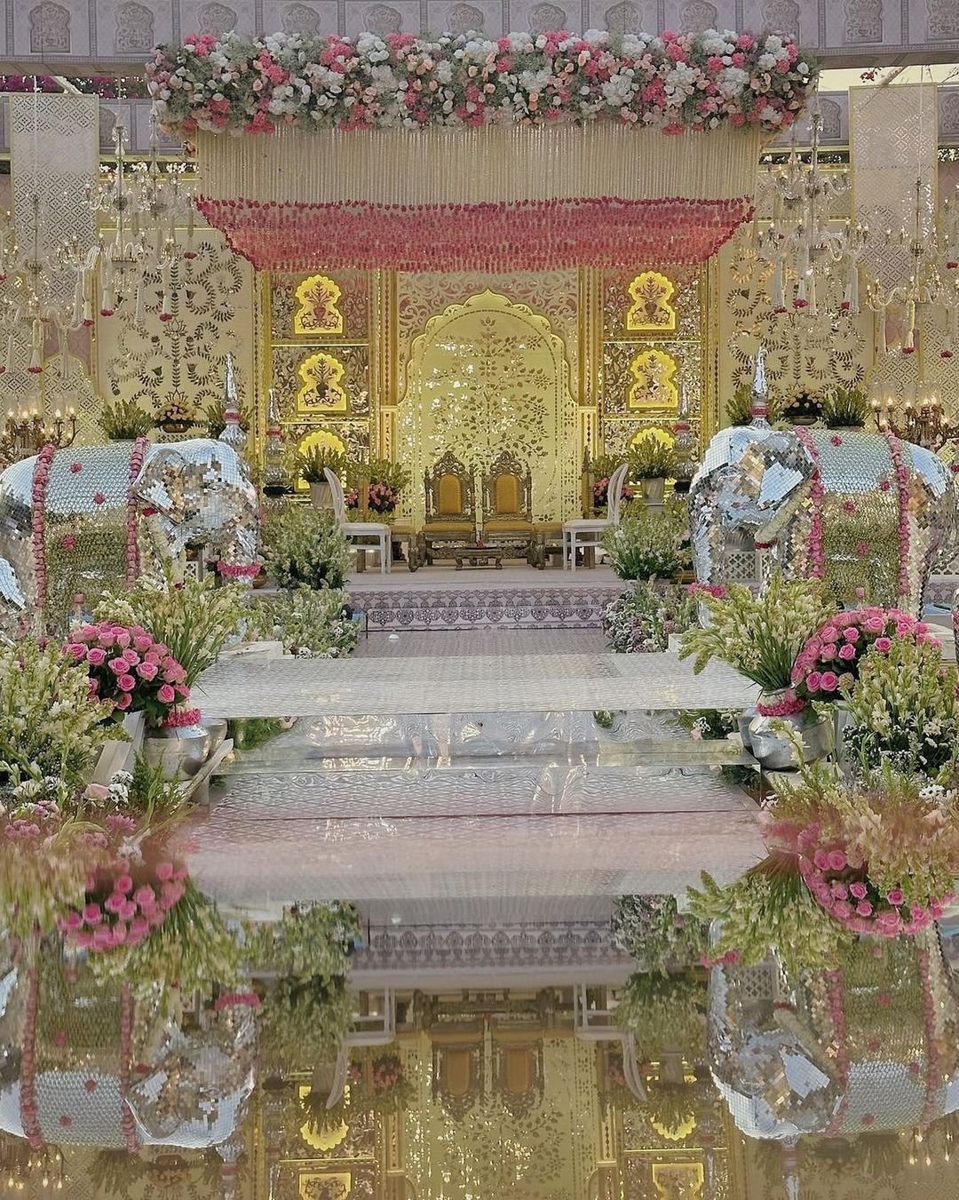 Exquisite Wedding Flower Decoration Services by - Sagar Florist